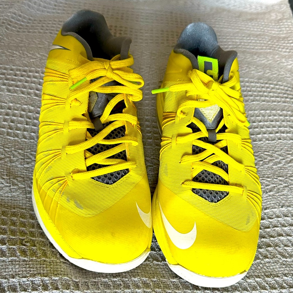 Nike Lebron 10 Low “Sonic Yellow” - Gem